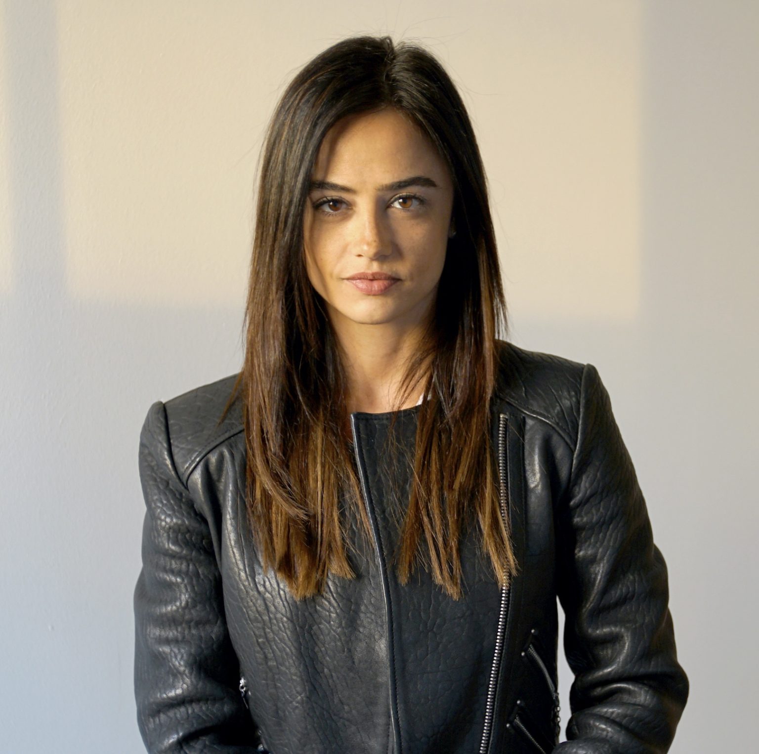 Letícia Gurjão - Isolation Radio Station